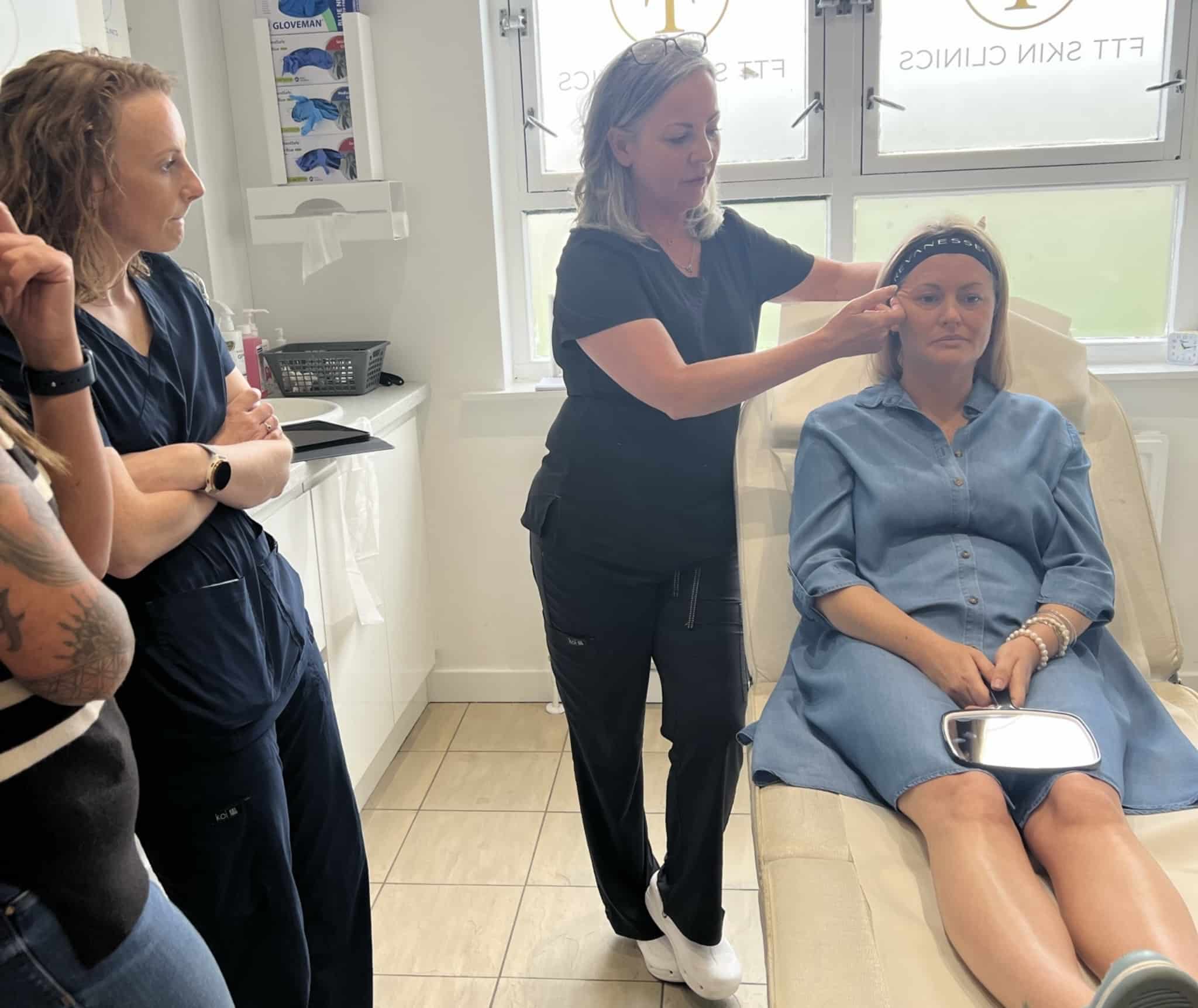 Aesthetic Shadowing Service